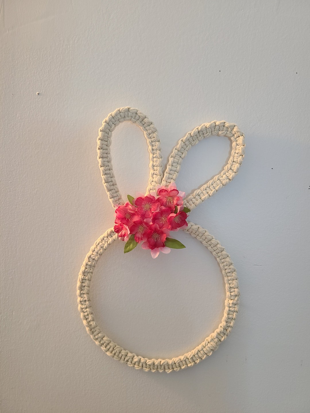 Macrame Bunny Hanging / Spring Decor / Easter Decor / Bunny Decor - Etsy