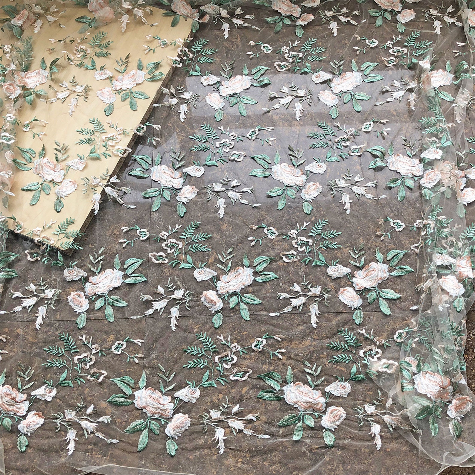 Elegant Blooming Flower Lace Delicate Embroider Floral Lace Fabric Mesh ...