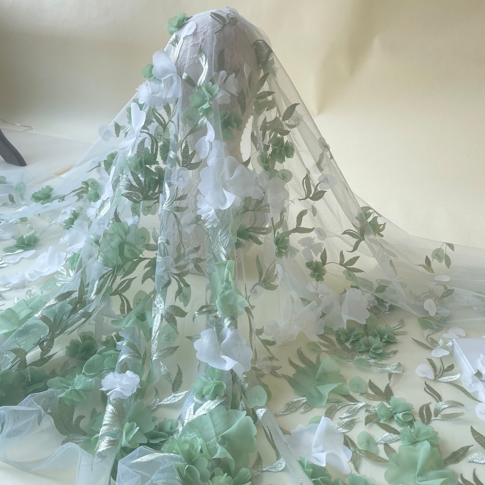 Green 59 Inche Width Stunning 3D Flower Embroidery Blossom Lace Fabric ...