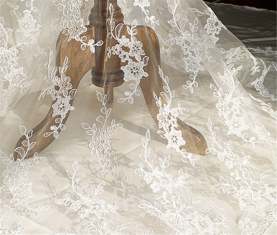 Off-white Corded Flower Embroidery Fabric Vintage Floral Lace | Etsy