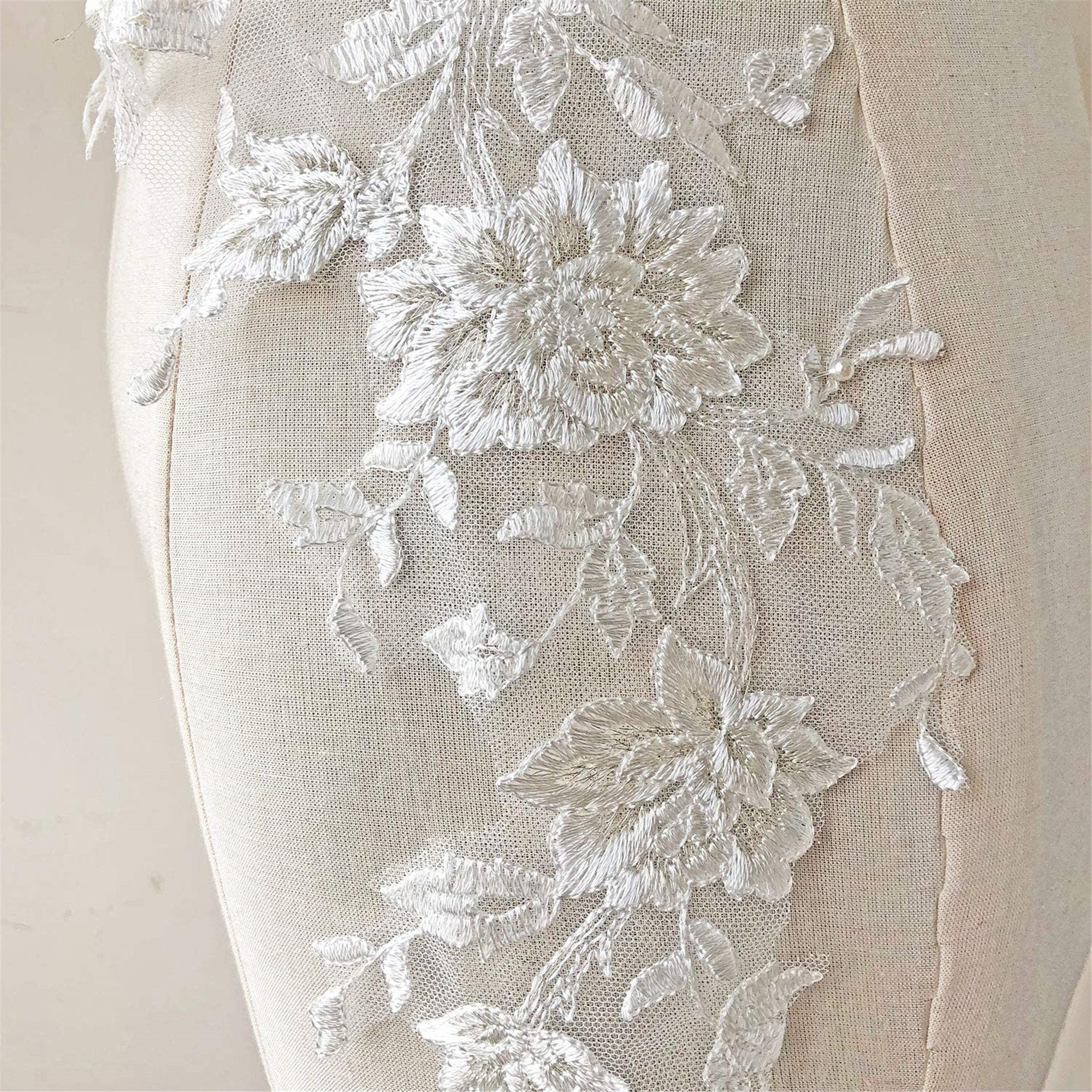 Off-White Lace Applique Silver Corded Lace Motif Bridal Back | Etsy