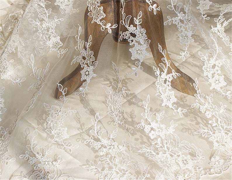 Off-white Corded Flower Embroidery Fabric Vintage Floral Lace - Etsy