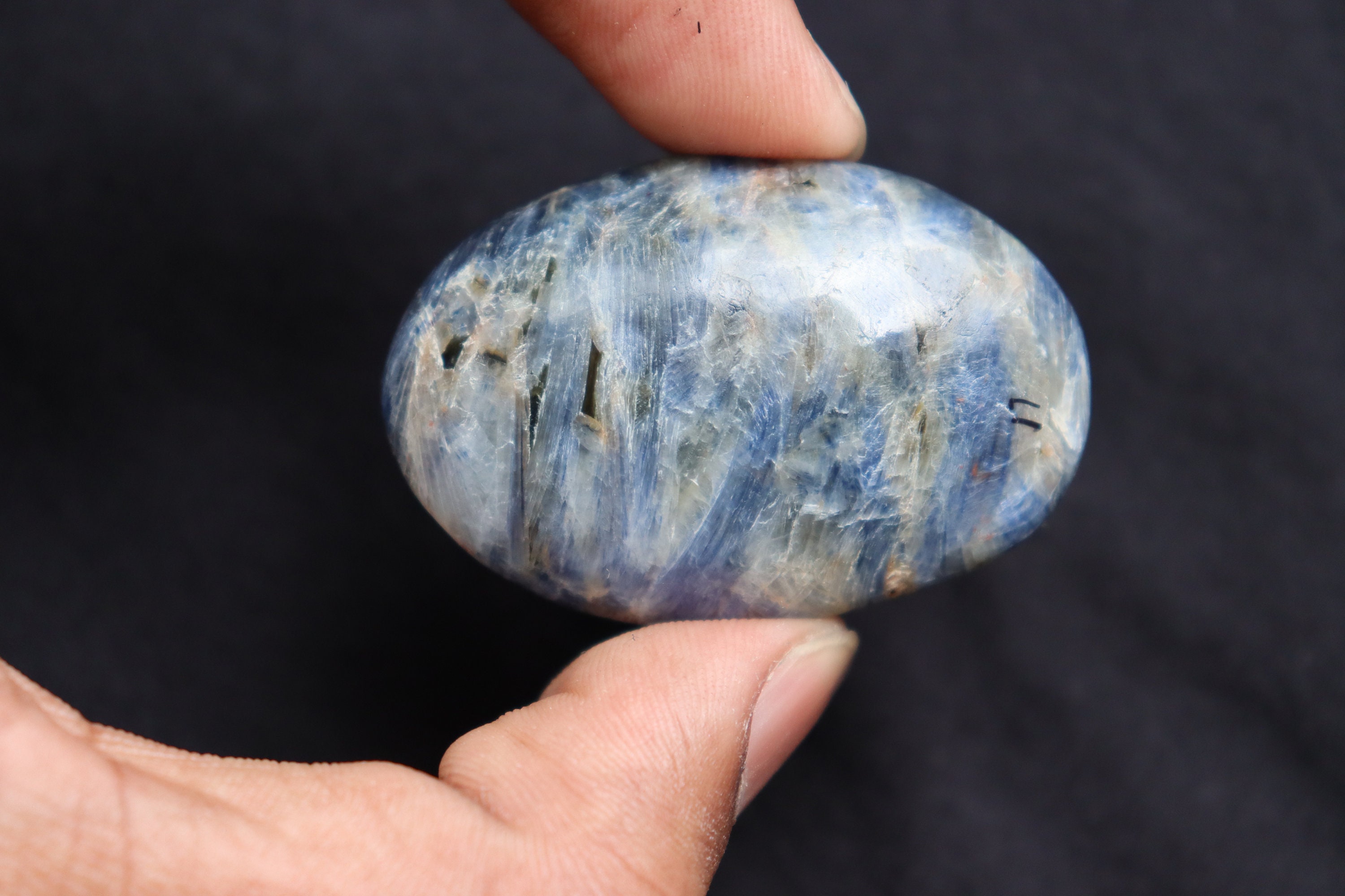 Blue Kyanite Protection Stone, Confidence Stone, Healing Crystal Blue ...