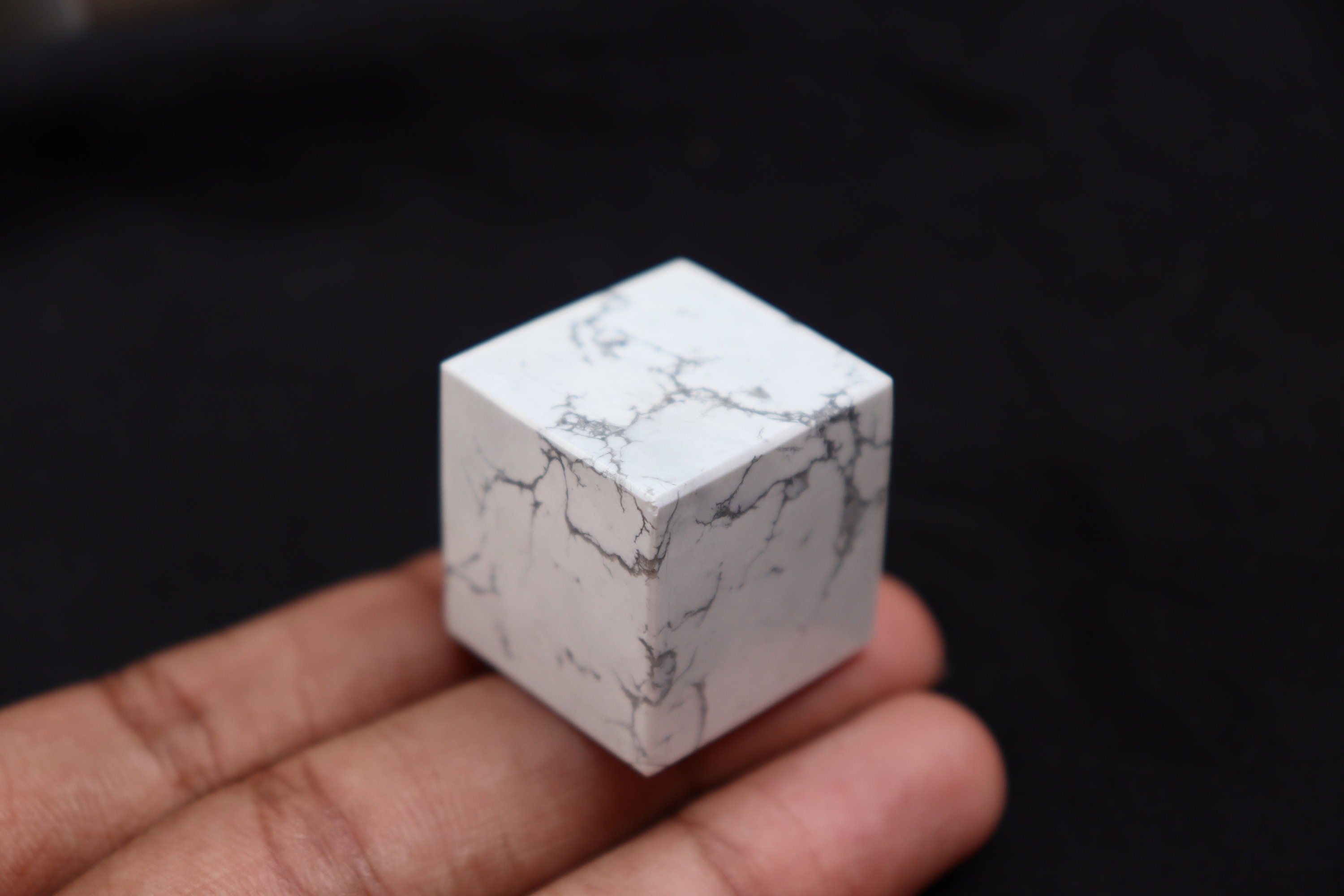 Natural Howlite Cube Crystal, White Howlite Cube Stone, Cube Stone ...