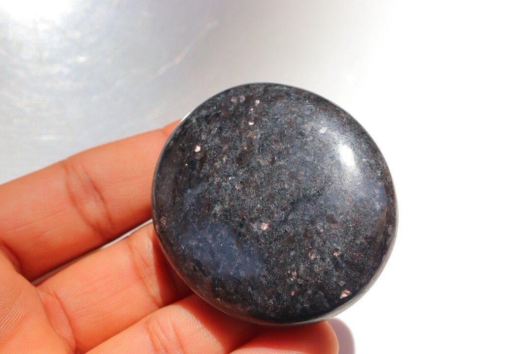 Nuummite Palm Stone, Natural Nuummite Palm, Polished Stones Healing ...
