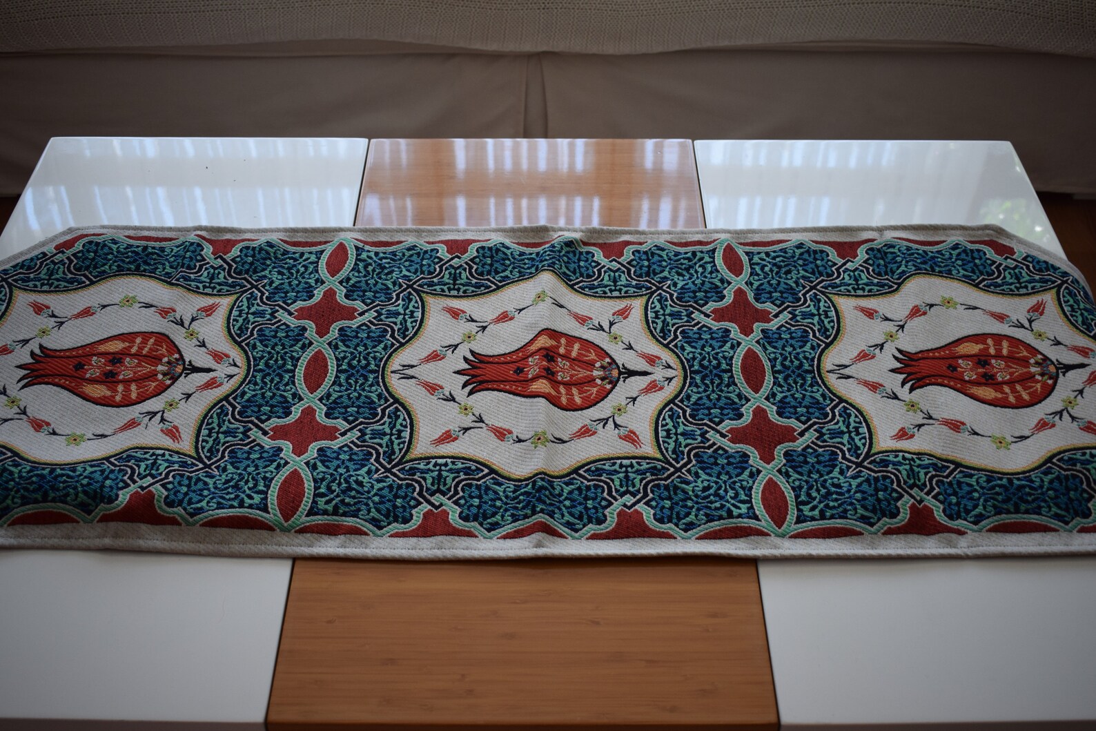 Tulip Design RUNNER Tile Pattern Tapestry Table Runner Tulip | Etsy