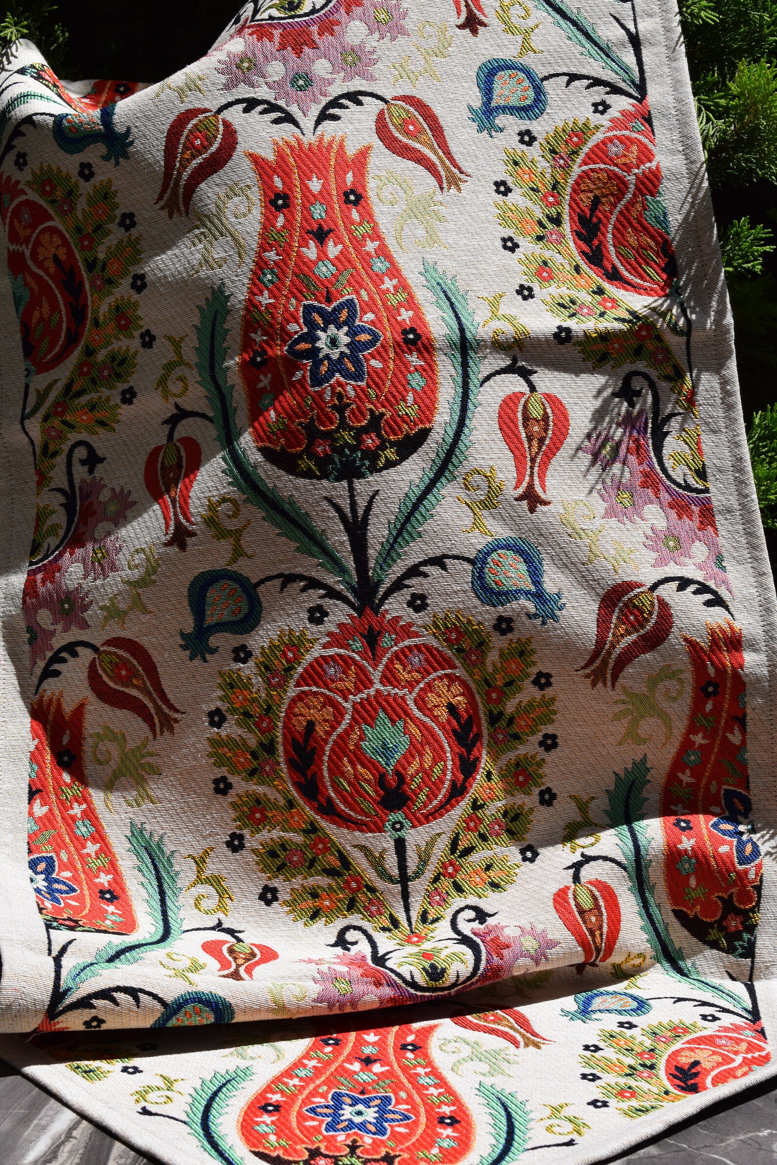 Tulip Design RUNNER Tile Pattern Tapestry Table Runner Tulip | Etsy