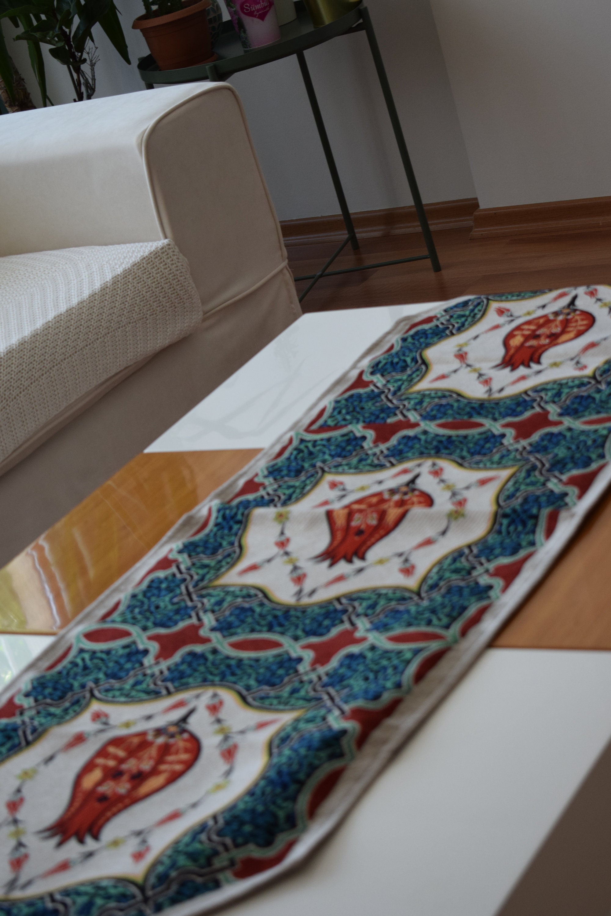 Tulip Design RUNNER Tile Pattern Tapestry Table Runner Tulip | Etsy