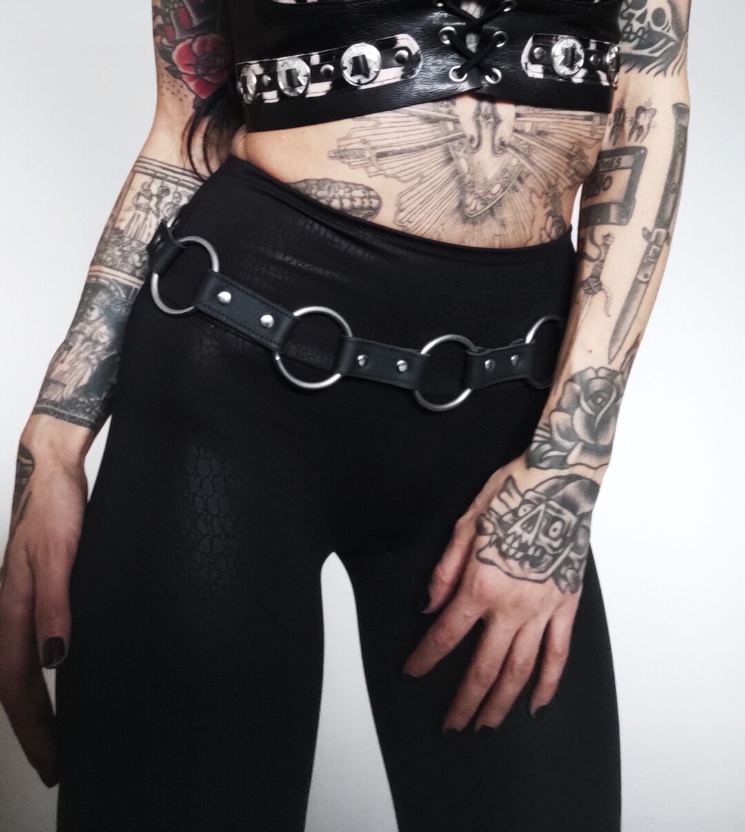 Black Leather O-ring Belt - Etsy