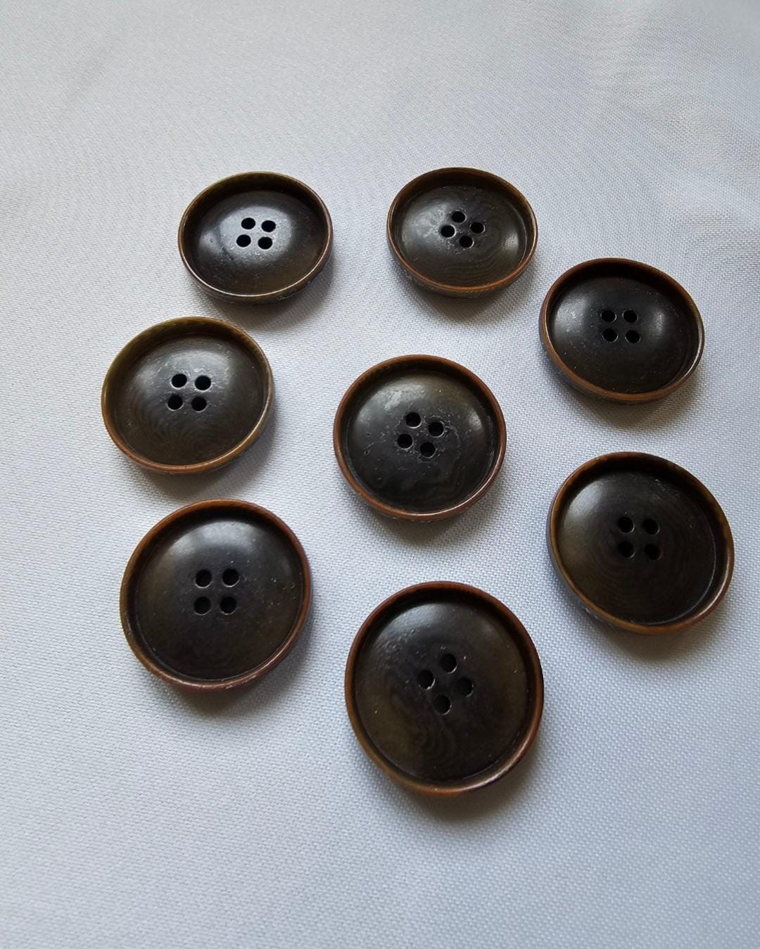 Natural Button. 25 Mm. Original German Knopf & Knopf. 1681 T Model. 2 ...