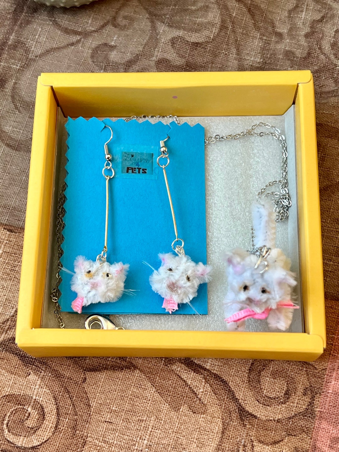 UV Resins/polymer Clay/pipe Cleaner/beads Jewelry 2sets - Etsy