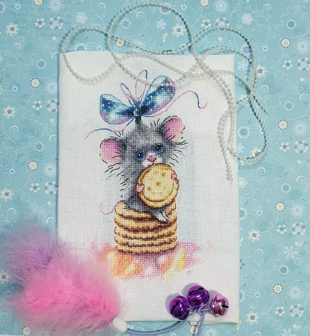 Mouse With Cookies Cross Stitch Mouse Embroidery Cross Stitch Sweet ...