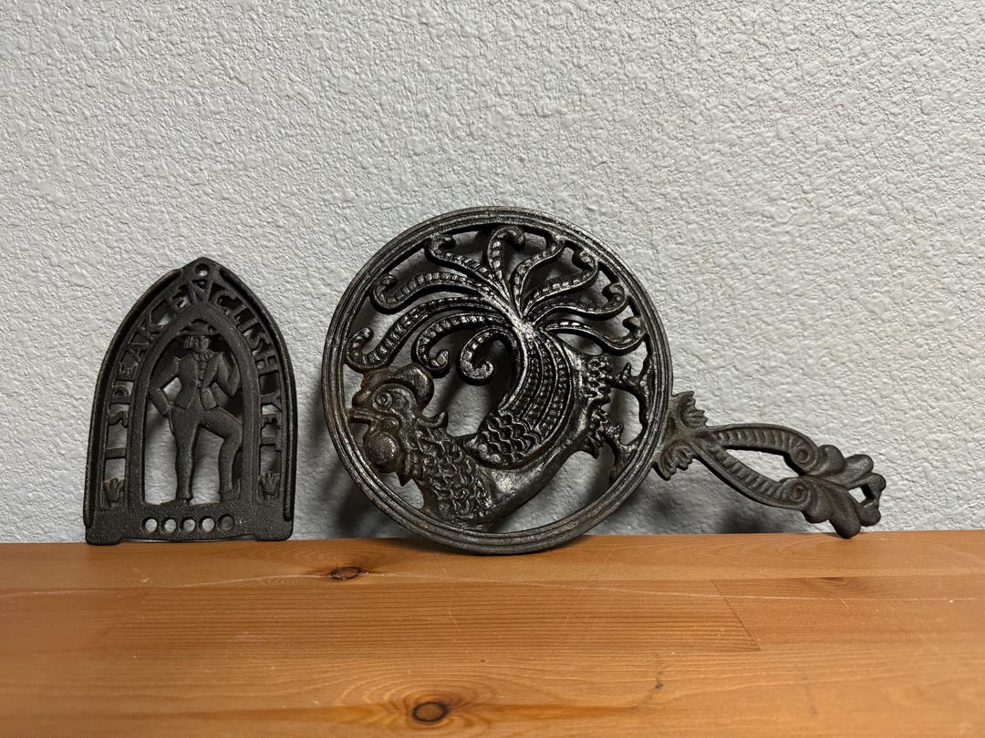 Vintage Set of 2 Cast Iron Trivets Chicken Rooster - Etsy