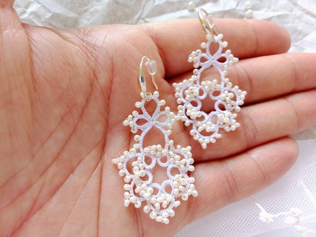 White lace earrings store