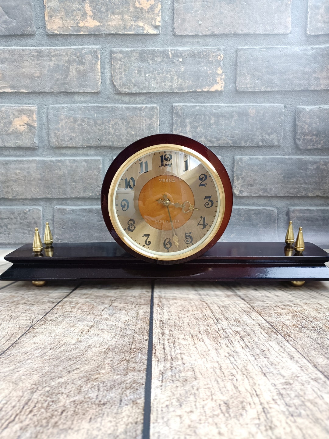 VESNA Soviet Russian Wooden Brass Mantel Shelf Mechanical Vintage ...