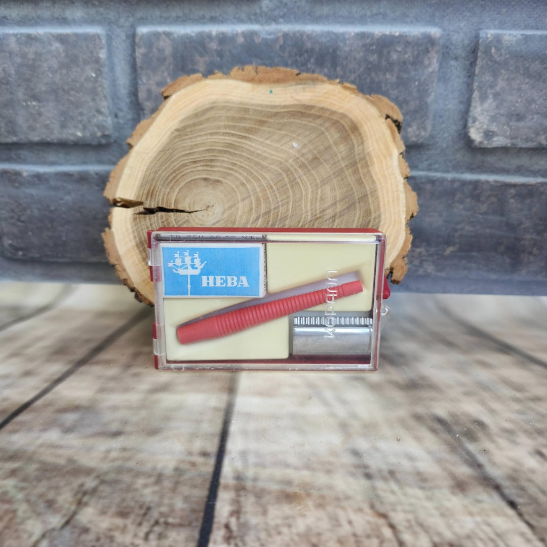 Soviet Vintage Razor 1970s, USSR Travel Safety Razor Set, Russian ...