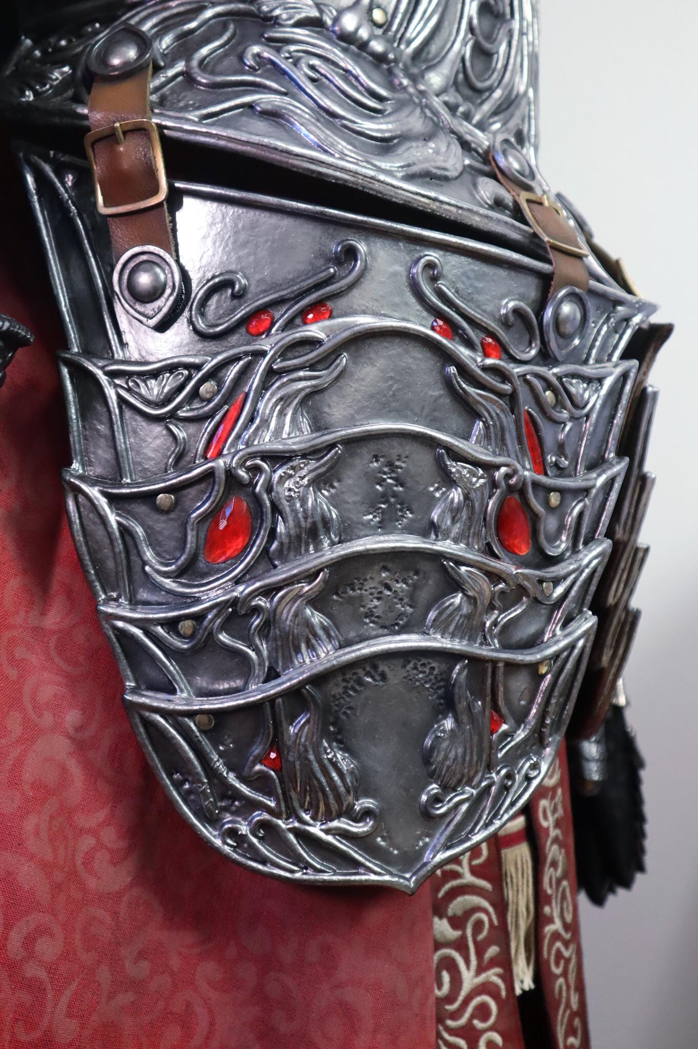 Hoslow's Armor - Cosplay Guide + Patterns (one Size - A4, A0 and US ...