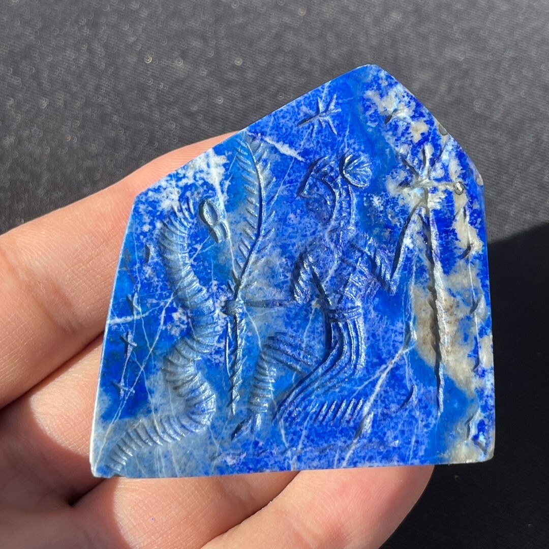 Afghanistan Natural Lapis Lazuli Stone Beautiful Queen and Animal ...