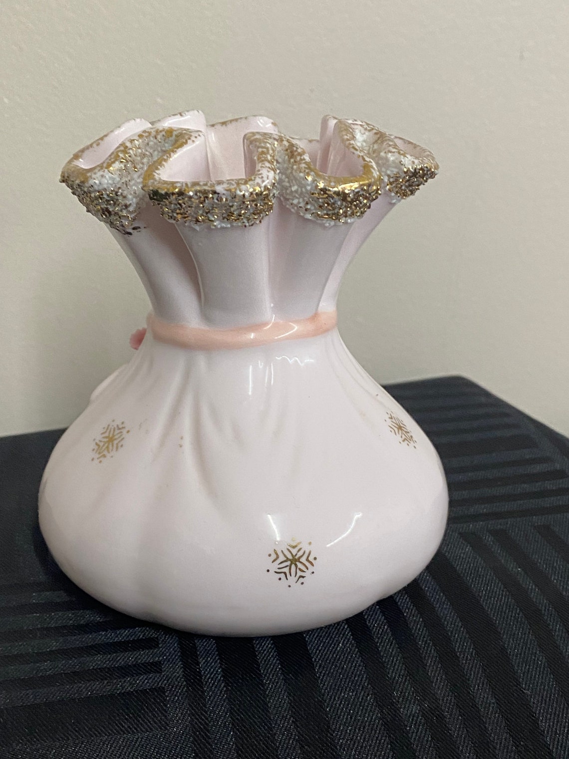 Lefton China Pink Bag Vase with Flowers Gold Textured Edge | Etsy Lefton China Pink Bag Vase with Flowers Gold Textured Edge | Etsy