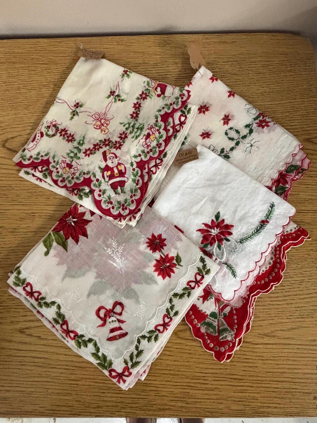 Vintage Christmas Handkerchiefs/ Sets of 2 Ladies Hankies/ Poinsettia ...