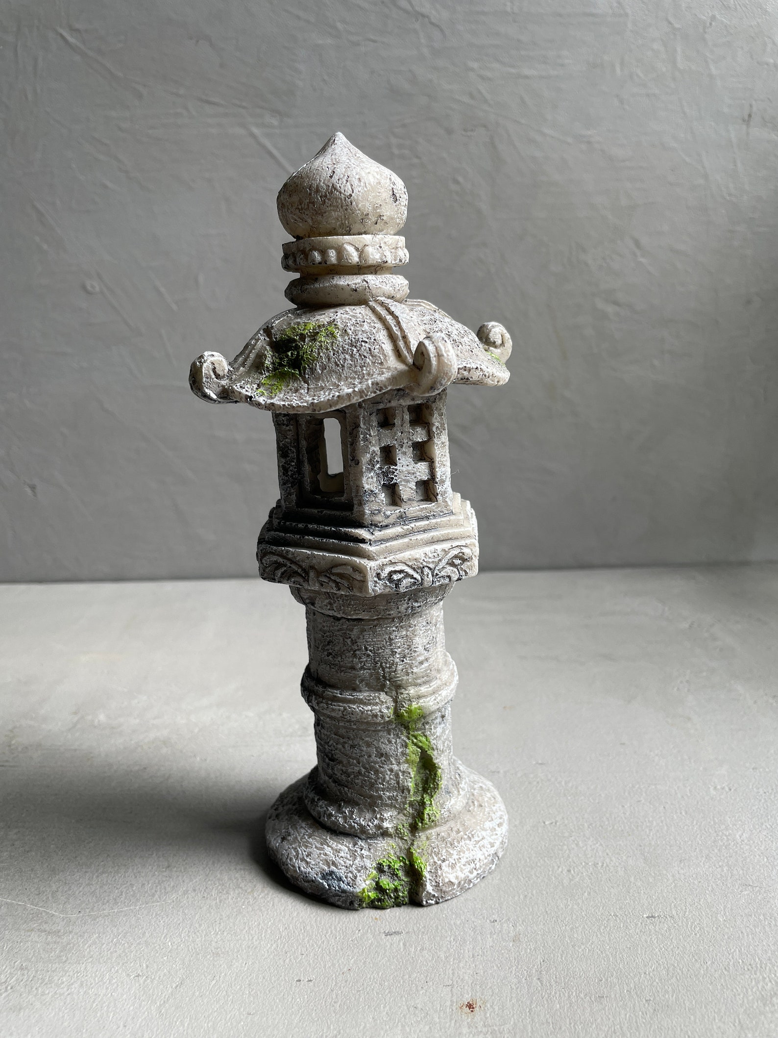 TALL LANTERN PAGODA | Terrarium & Aquarium Decor | Resin Made ...