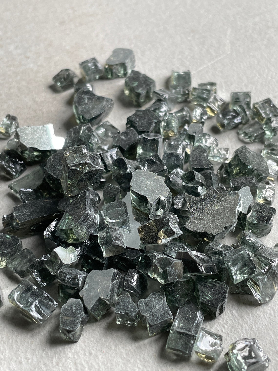 BROKEN GLASS BLACK Mirrored Gravel | Terrarium Supplies | Pot Toppers ...