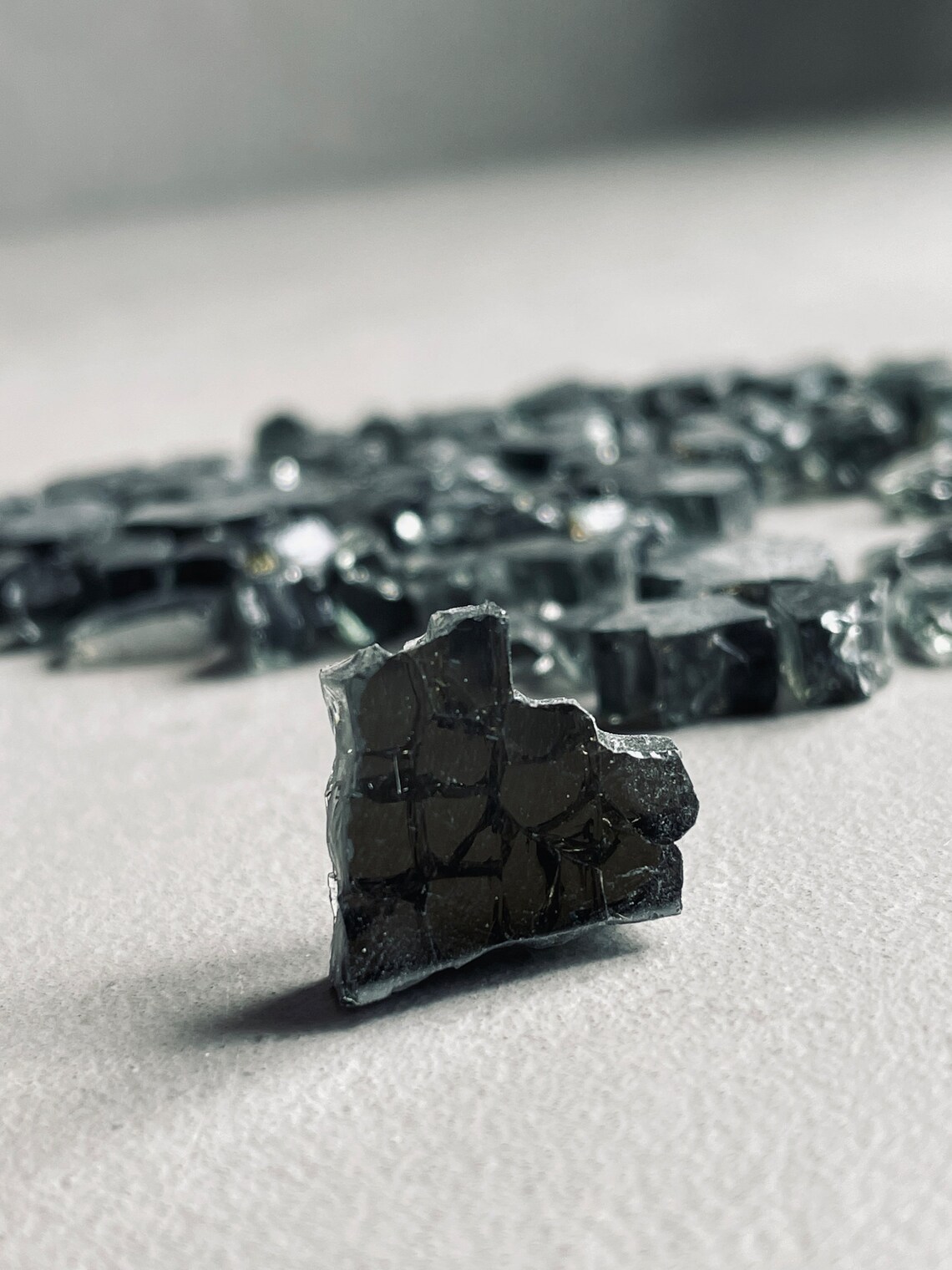 BROKEN GLASS BLACK Mirrored Gravel | Terrarium Supplies | Pot Toppers ...