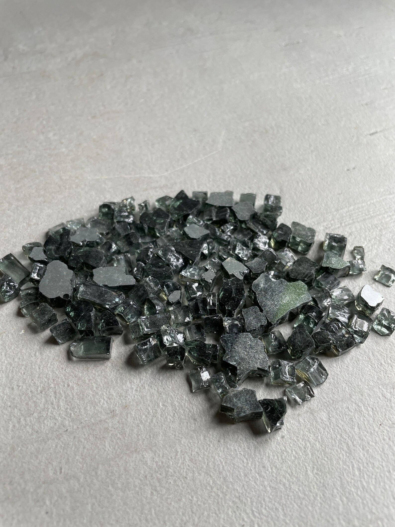 BROKEN GLASS BLACK Mirrored Gravel | Terrarium Supplies | Pot Toppers ...