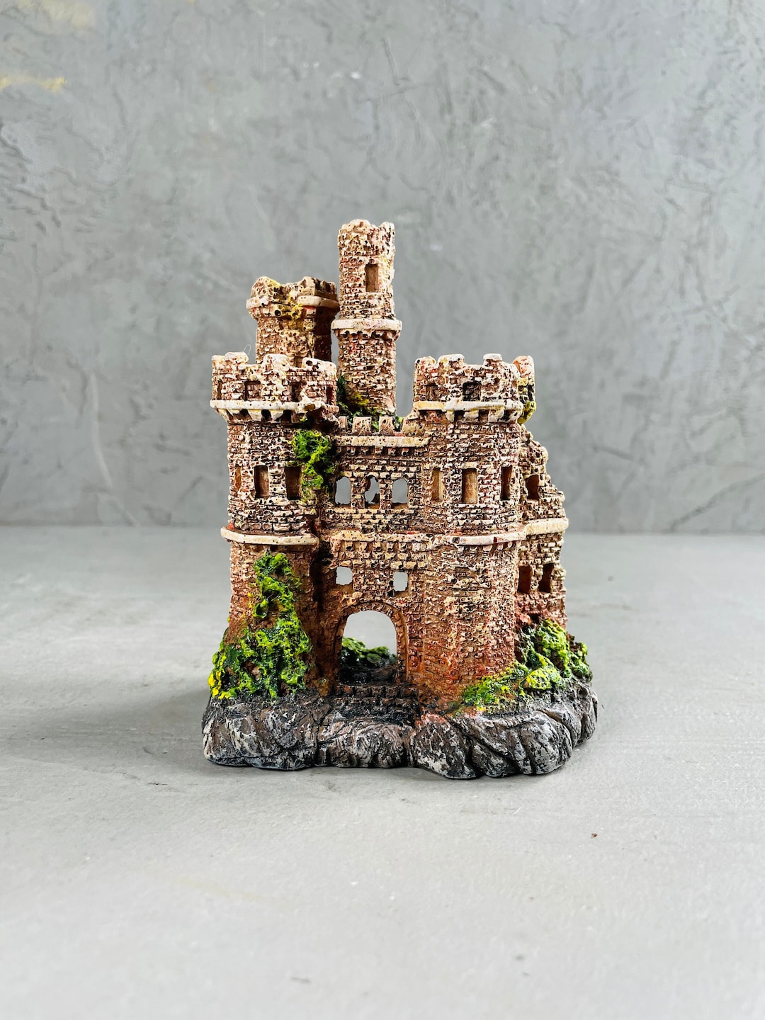 RUINED KINGS CASTLE | Terrarium & Aquarium Decor | Resin Made ...