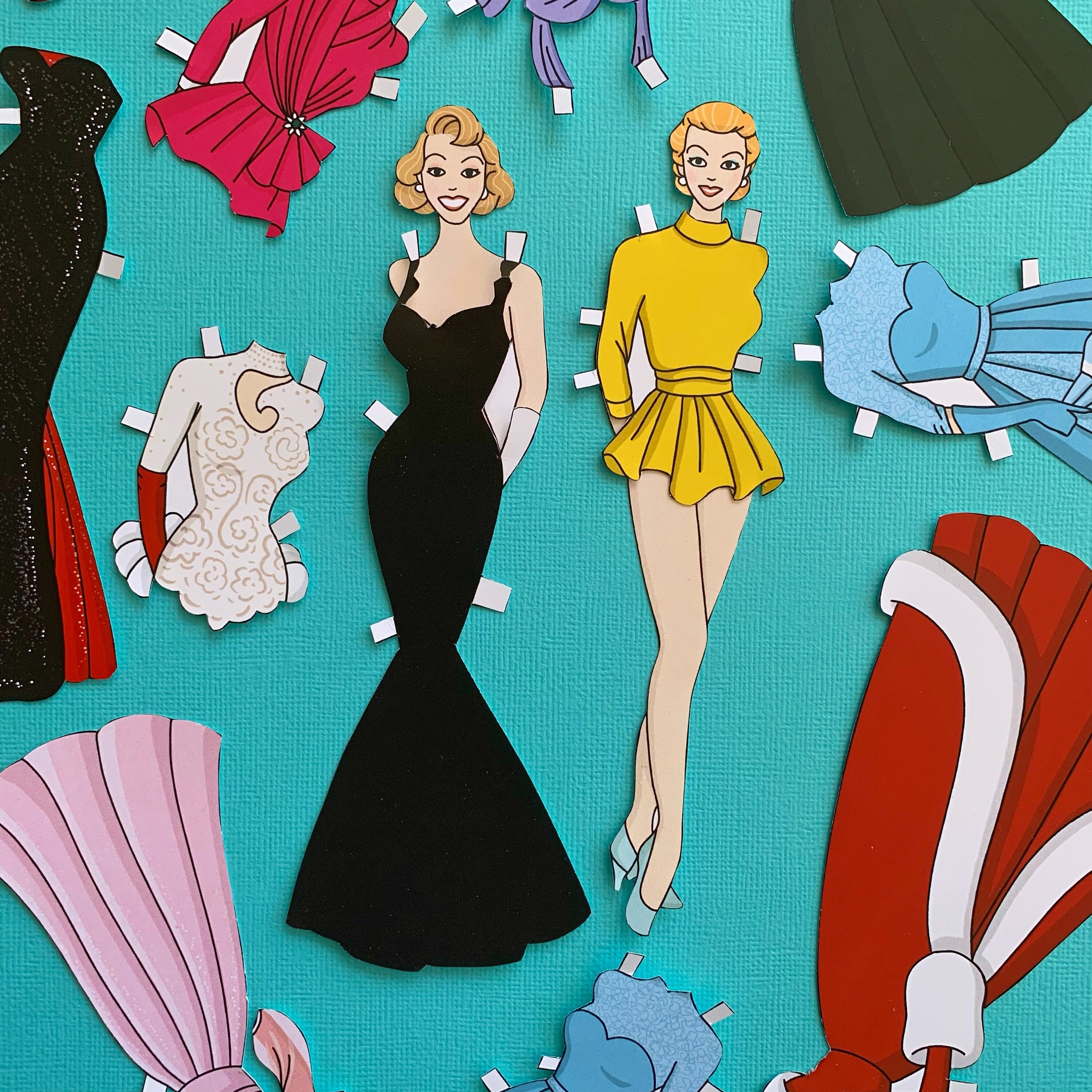 White Christmas Movie Betty and Judy Paper Dolls, 2 Sheets, 2 Dolls and ...