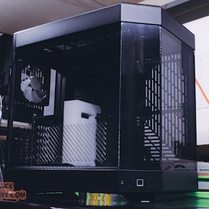 Hyte Y60 Custom Vented Side Panel - Etsy