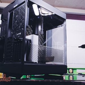 Hyte Y60 Custom Vented Side Panel - Etsy