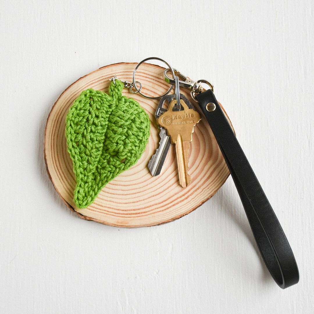 Pothos Crochet Keychain Handmade Crochet Leaf Keychain Crochet ...