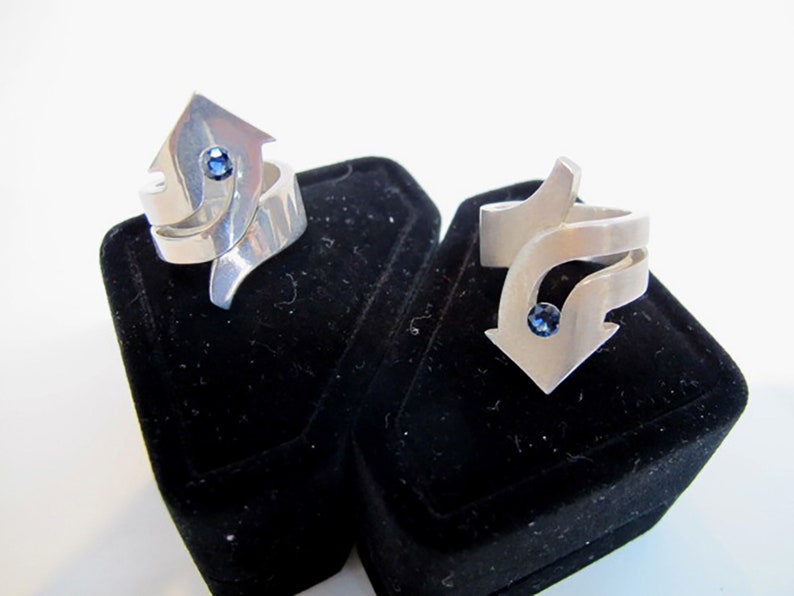 3D Graffiti Arrow Ring by Erni Vales of Evlworld - Etsy