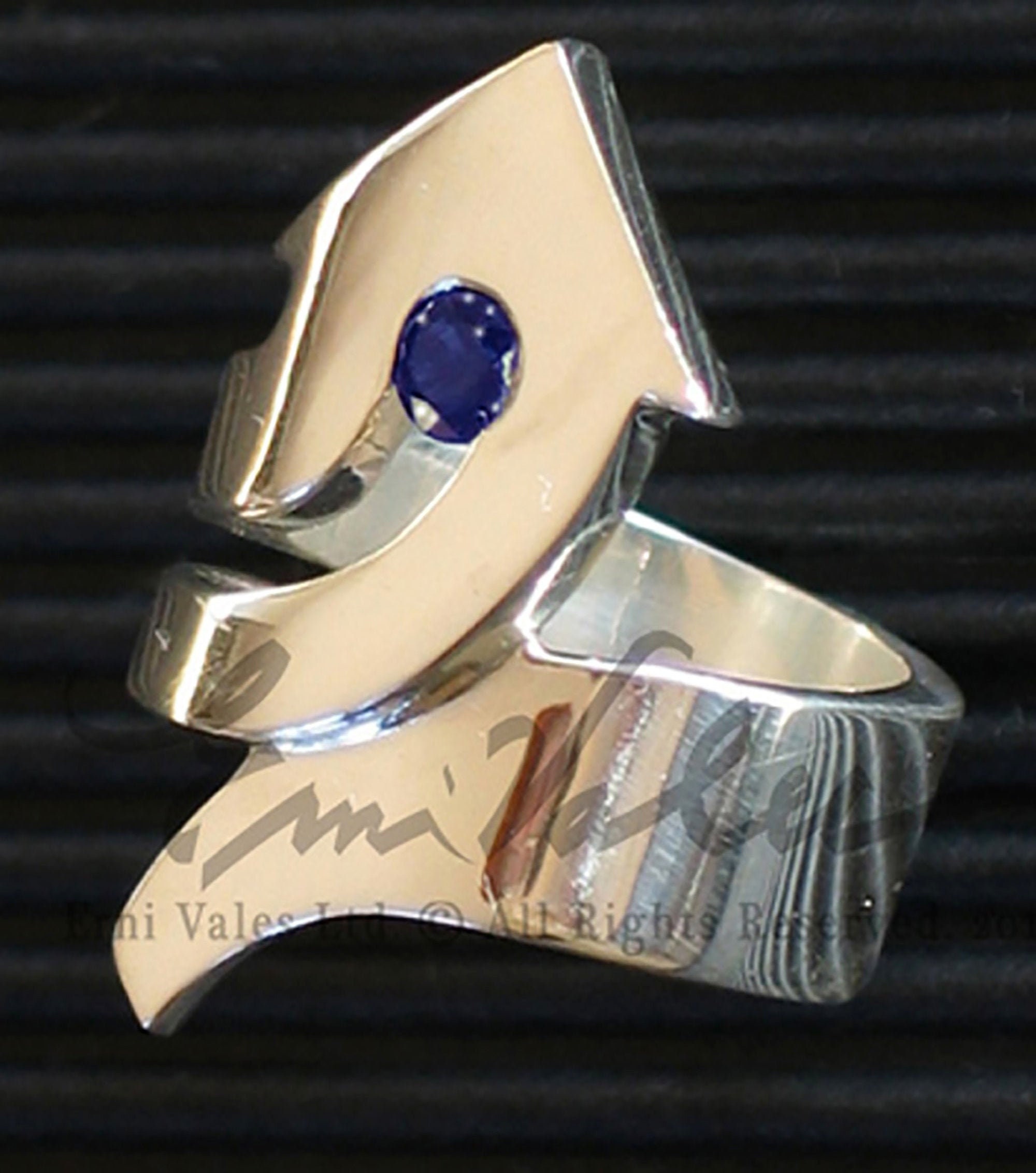 3D Graffiti Arrow Ring by Erni Vales of Evlworld - Etsy