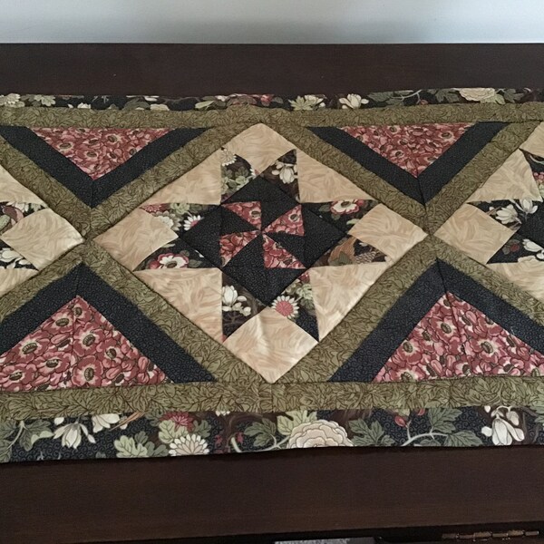 Quilted Table Runner - Etsy