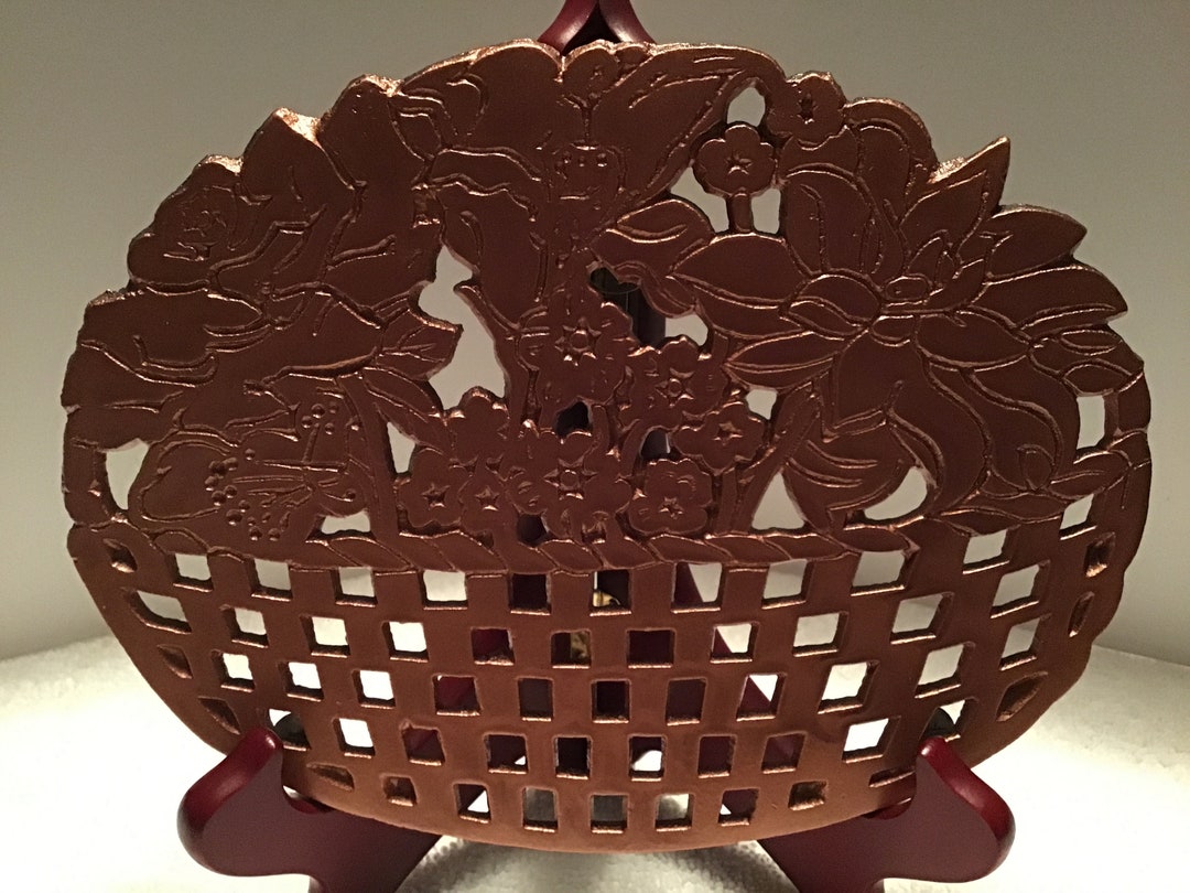 Copper Trivet Oval 8 1/2” X 6 1/4” Vintage Made in Taiwan Very Heavy ...