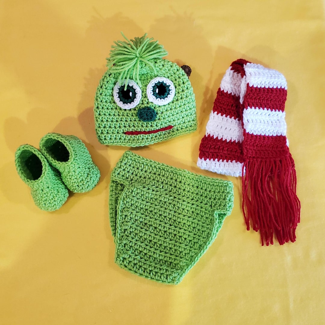 Handmade Crochet Baby Grinch Hat, Booties and Diaper Cover Baby Set - Etsy