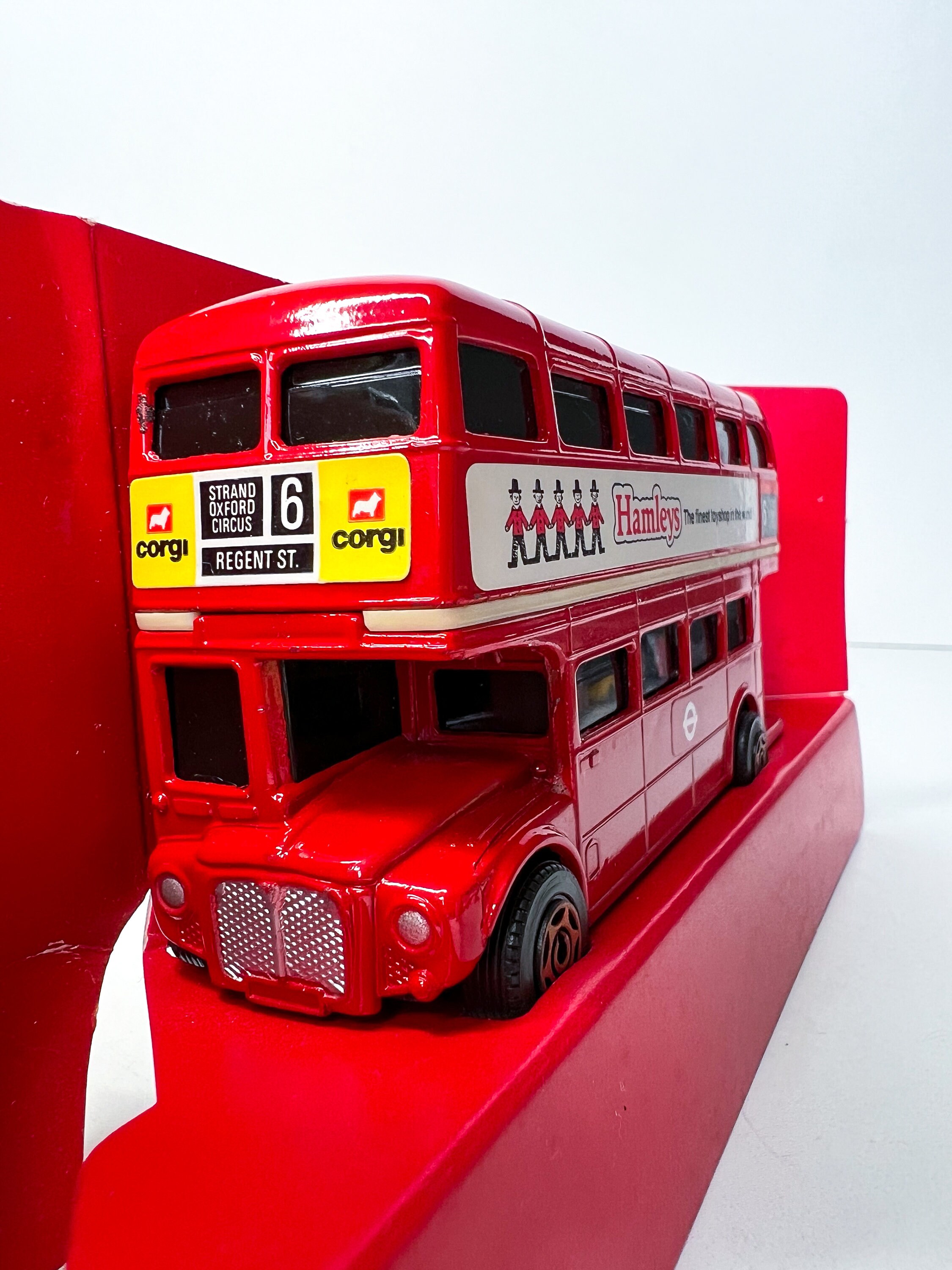 Corgi Diecast Regent Street Hamleys London Transport Double Decker Bus ...