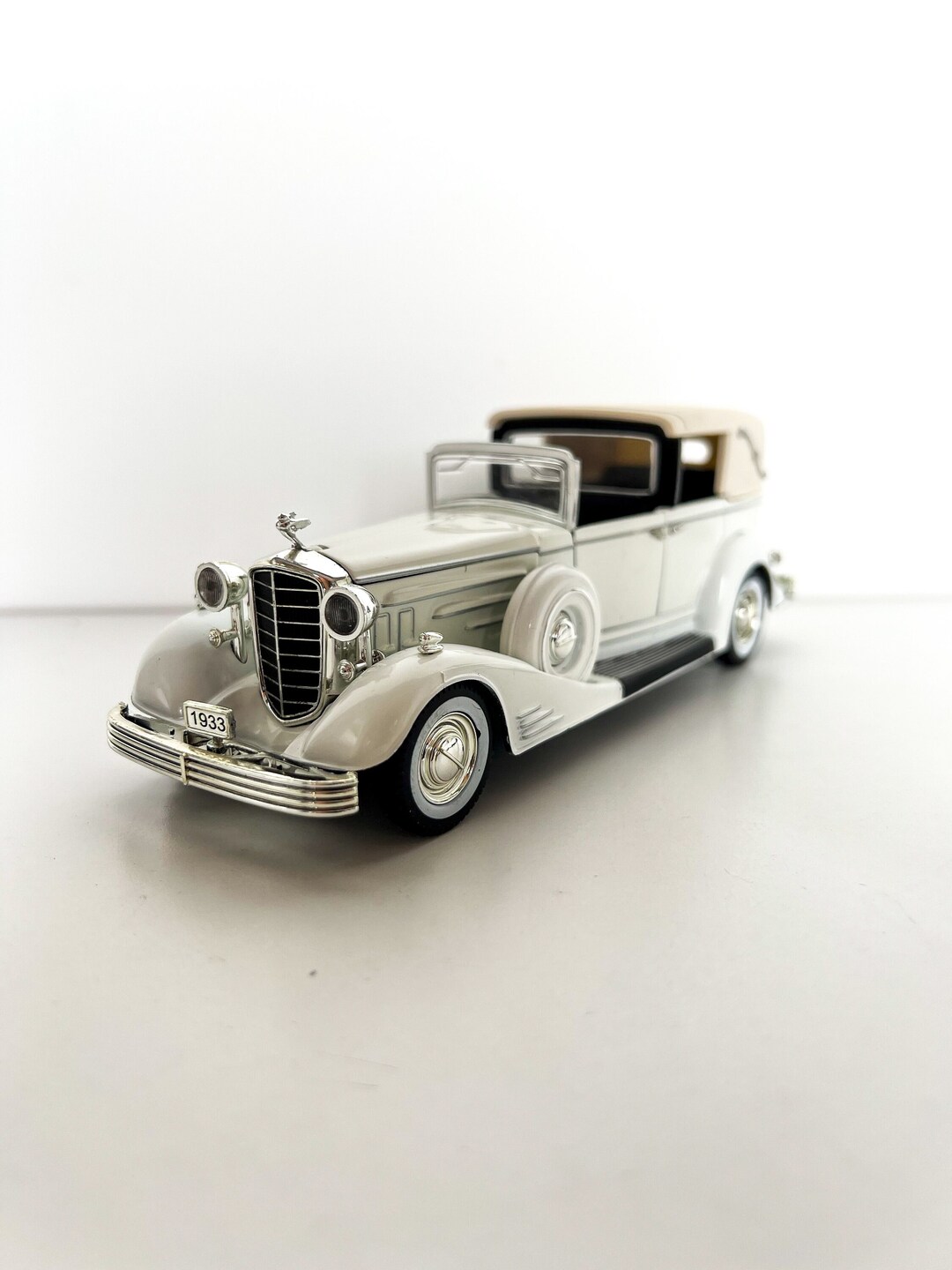 1933 Cadillac Town Car,the National Motor Museum Mint, Collectible ...