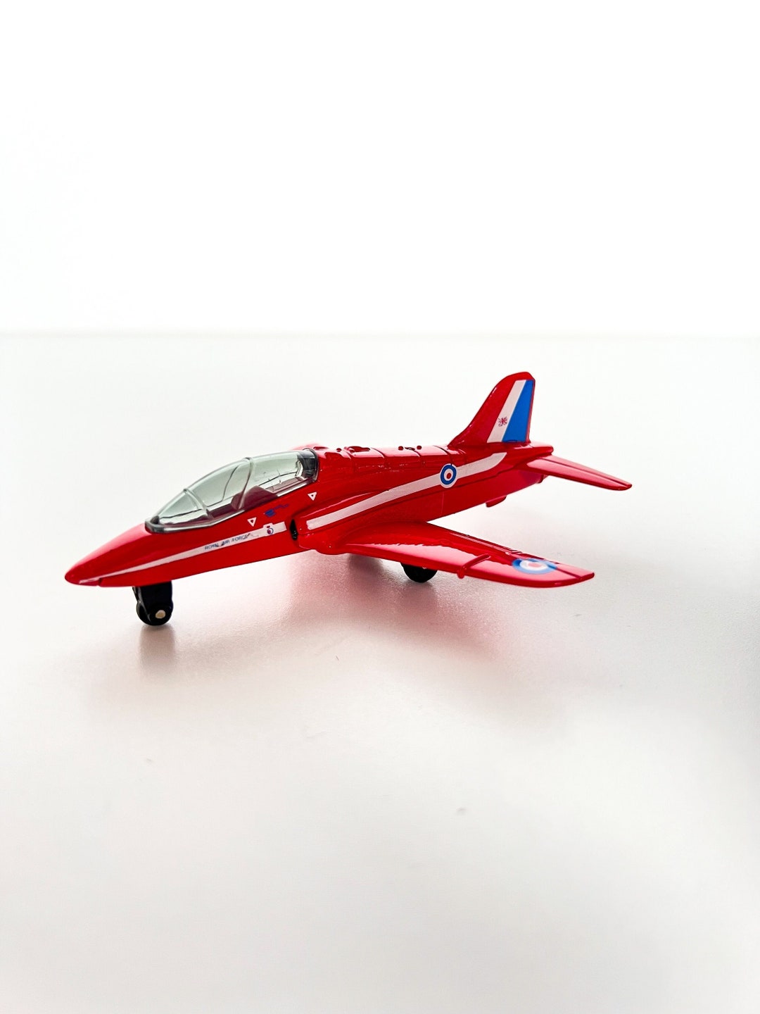 Matchbox Red Arrows Hawk Tmk 1A - Scale 1:10 - Aircraft Diecast Model ...