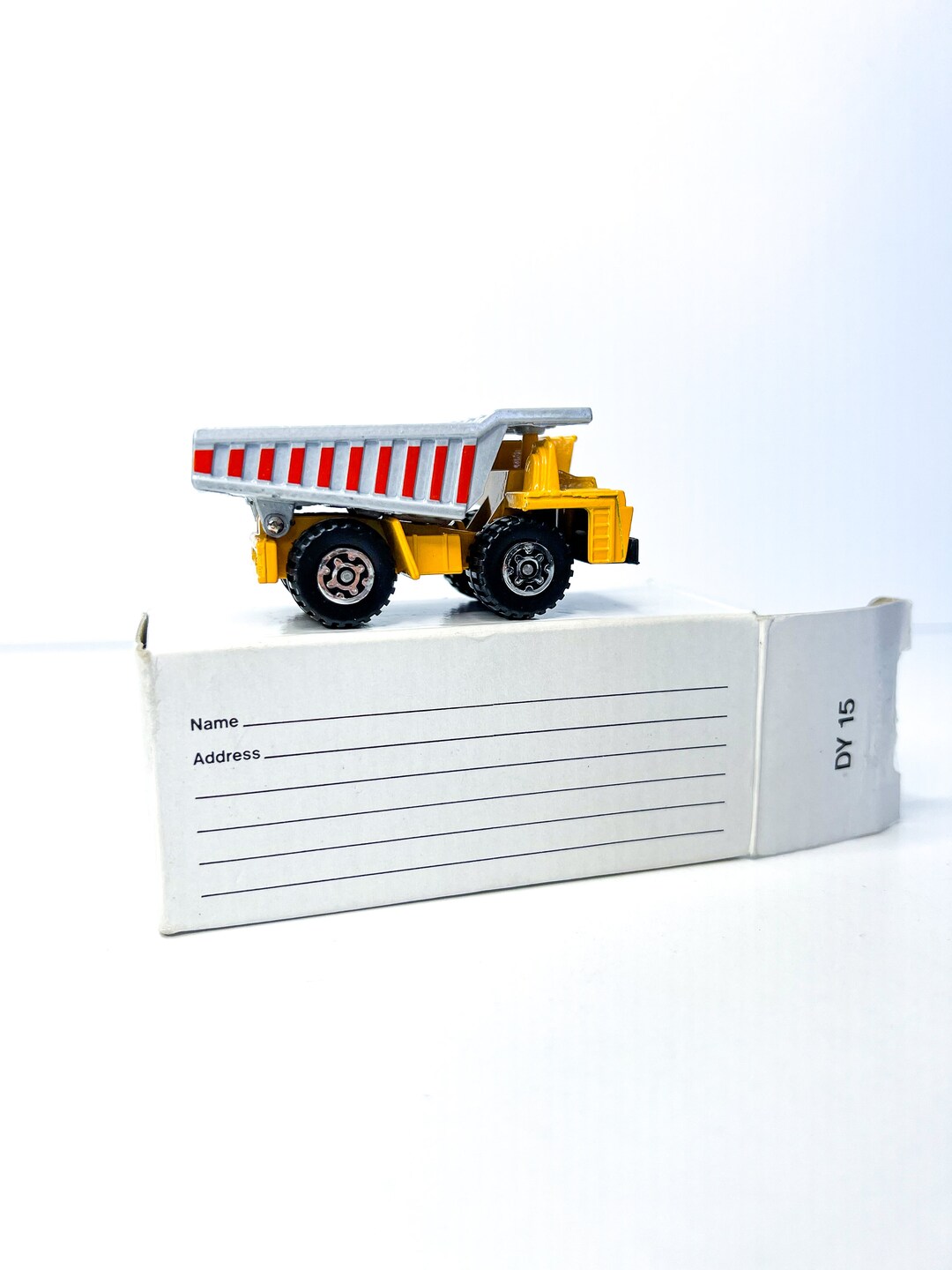 MATCHBOX 1989 DUMP TRUCK Yellow 1:140 Scale Diecast Toy Car -vintage ...