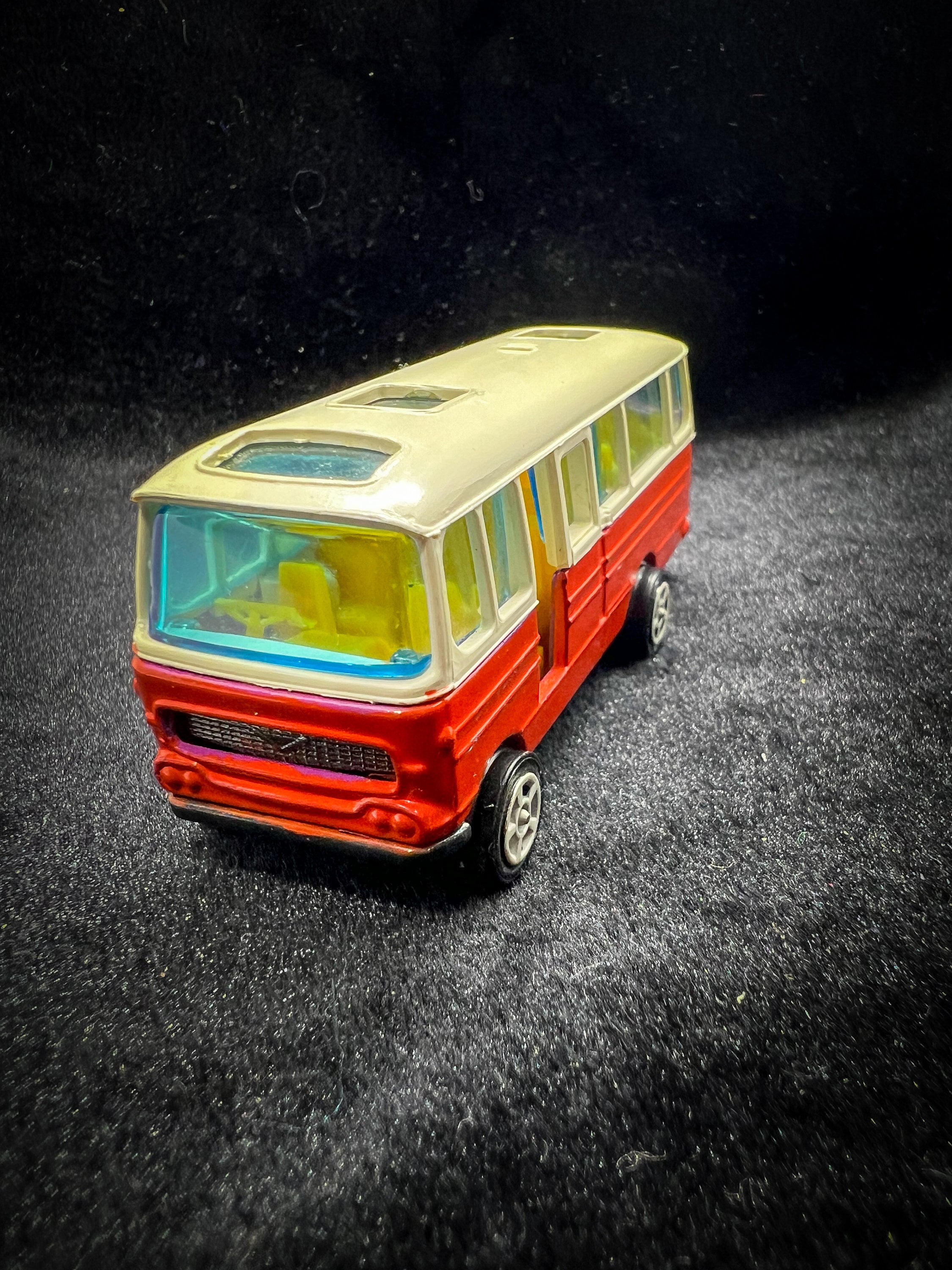 Corgi Juniors Duple Vista 25 Coach - Chrome Whizzwheels Vintage Diecast ...