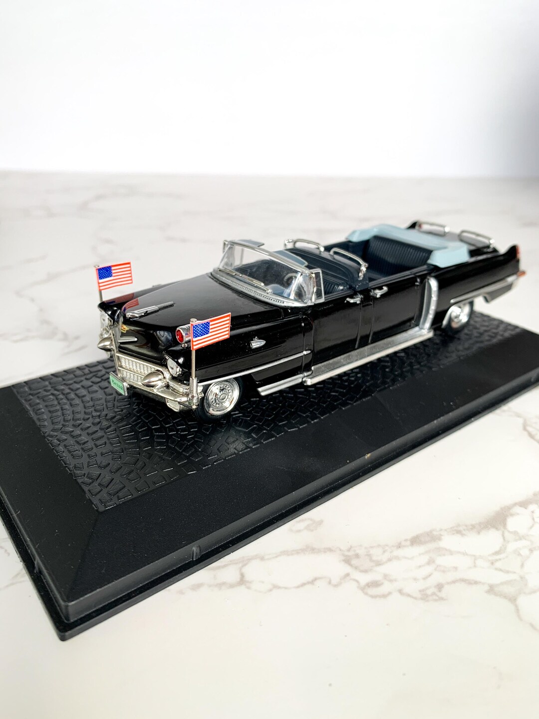 Atlas Editions Rresident Cadillac Limousine Decapotable Queen Elizabeth ...