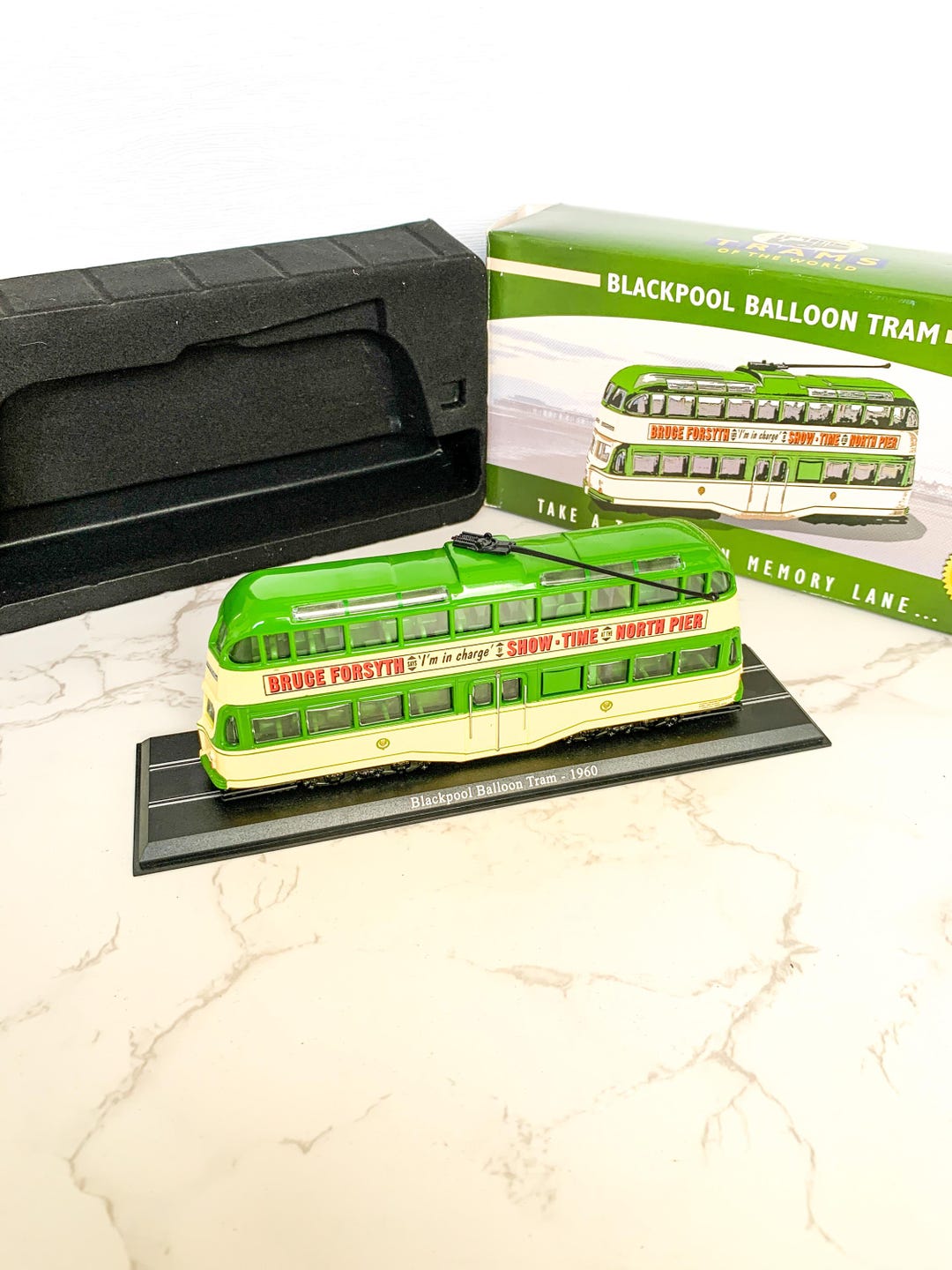 Atlas Editions 4648101 Blackpool Balloon Tram 1/76 Scale - Etsy