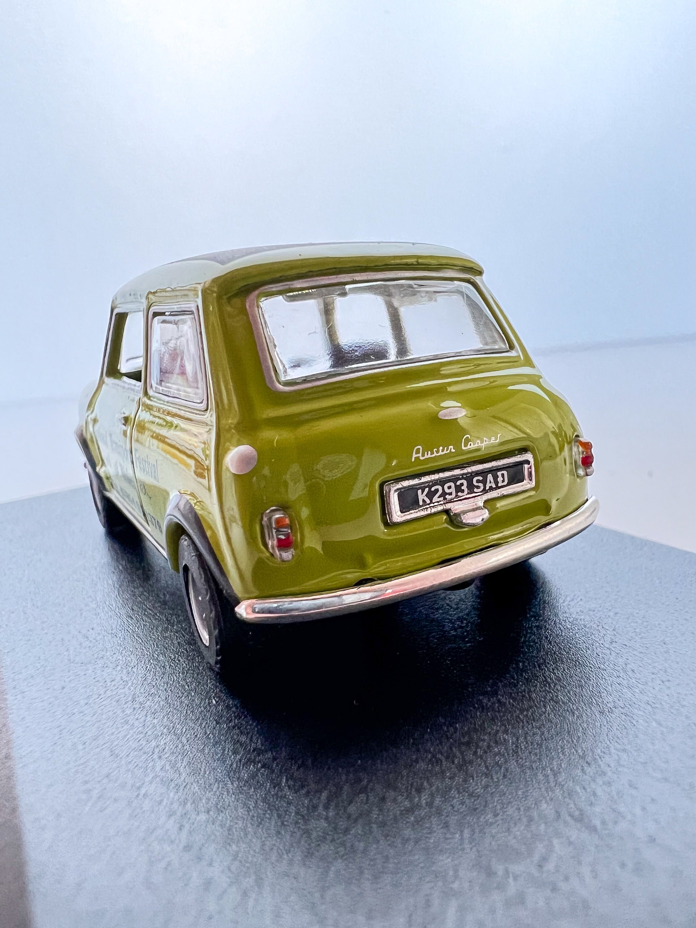 Oxford Diecast 1:43 Scale - Austin Mini - Transport Festival of Wales ...