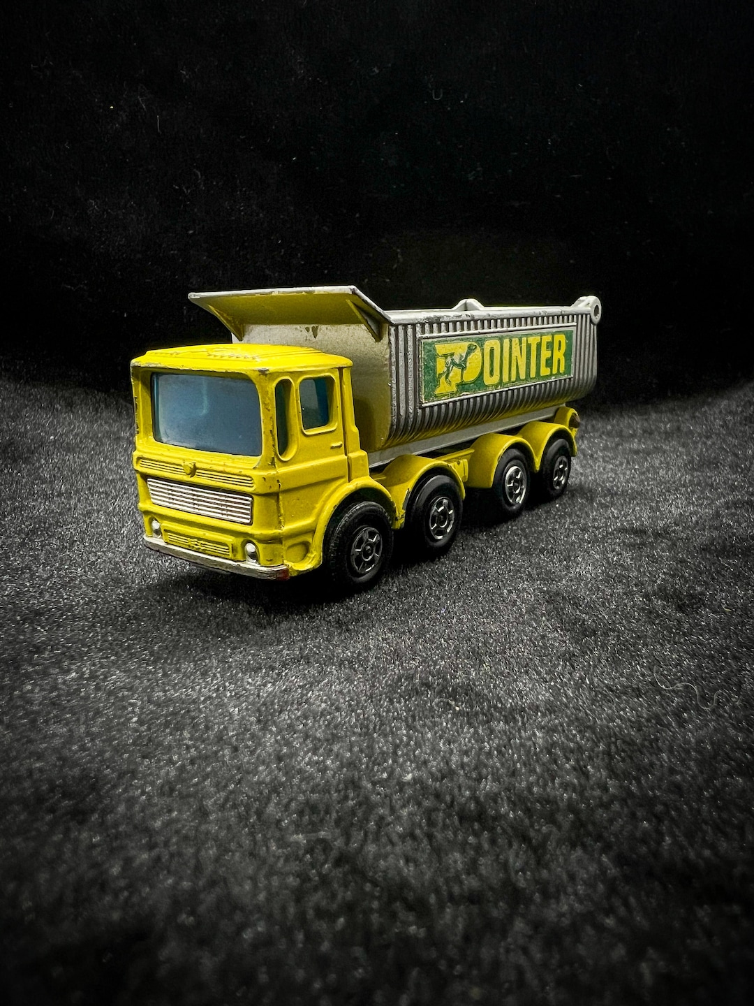 LESNEY MATCHBOX SERIES No 51 Eight Wheel Tipper - Superfast Series ...