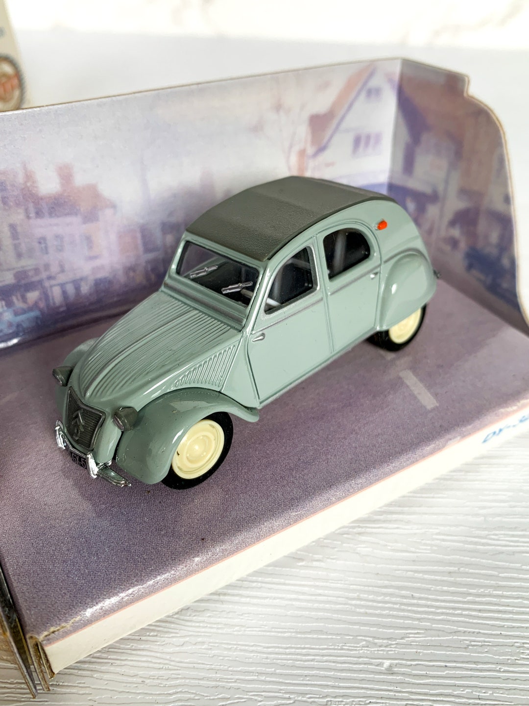 Dinky 1/43 Scale Diecast Model DY-32 1957 CITROEN 2CV GREY- Partner ...