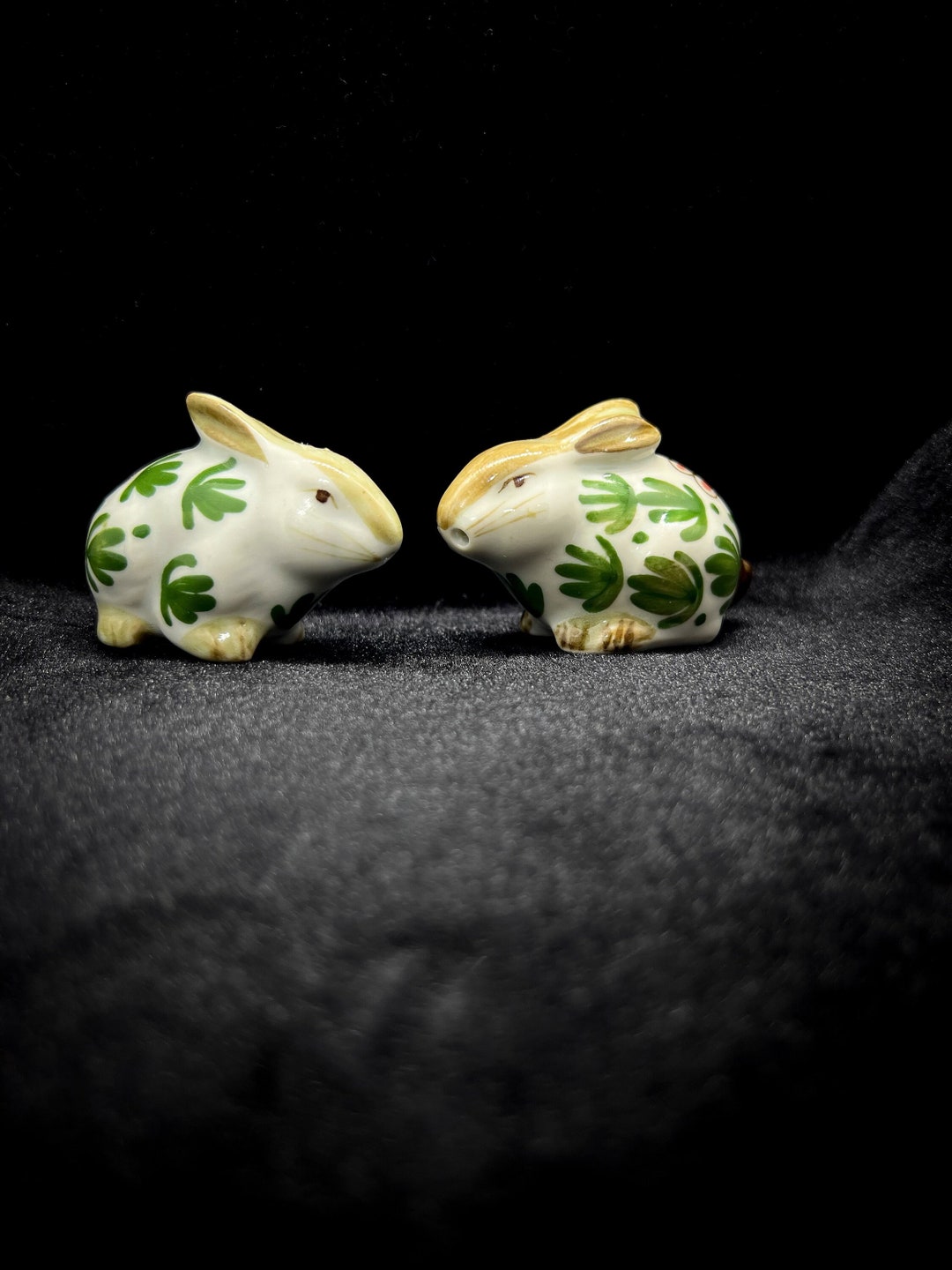 Vintage Bunny Salt and Pepper Shaker Set Cute Little Porcelain Rabbits ...