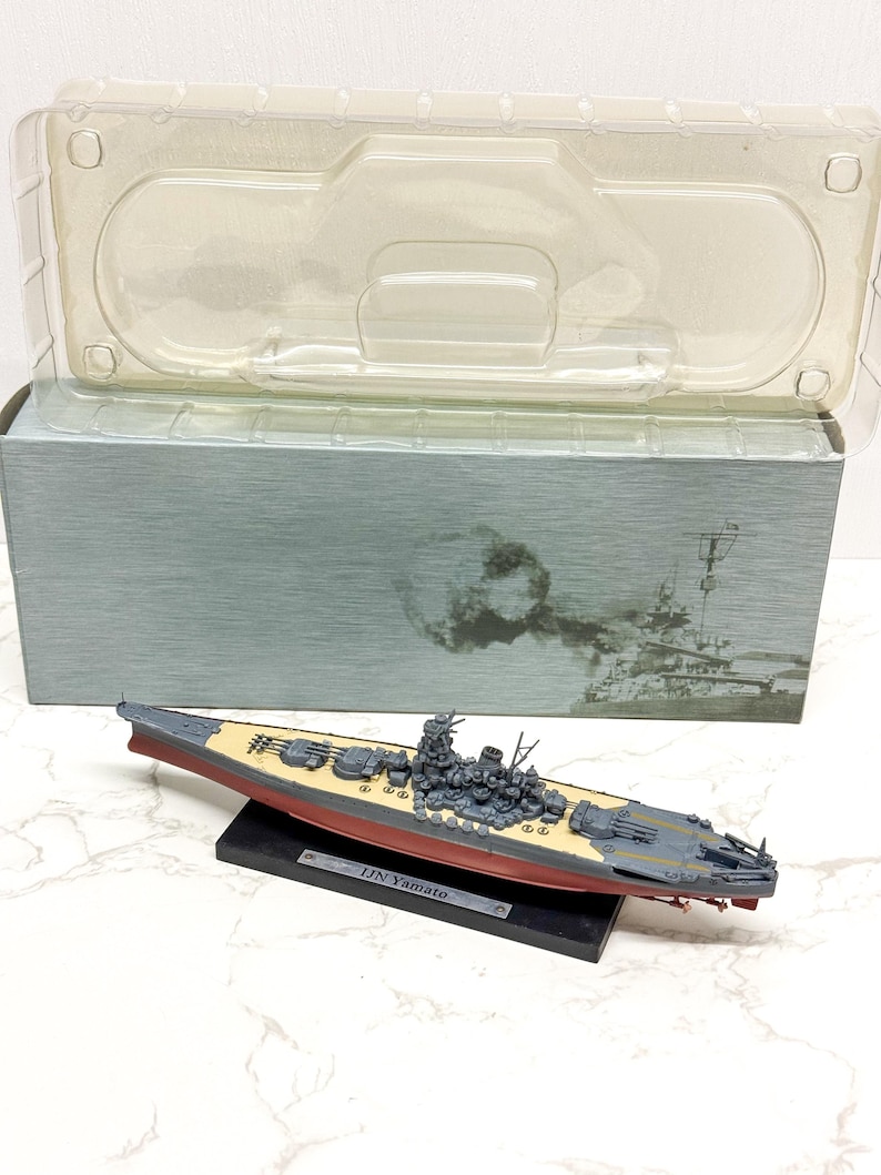 IJN Yamato Battleship Model, Vintage Warship Collectible, WW2 Naval ...